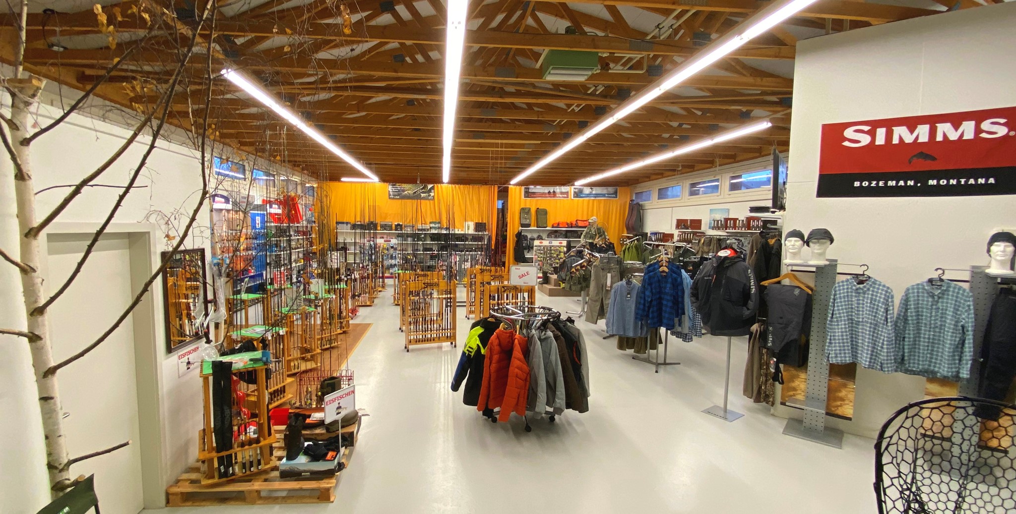 FUNFISH Fischereiartikel. Impressionen