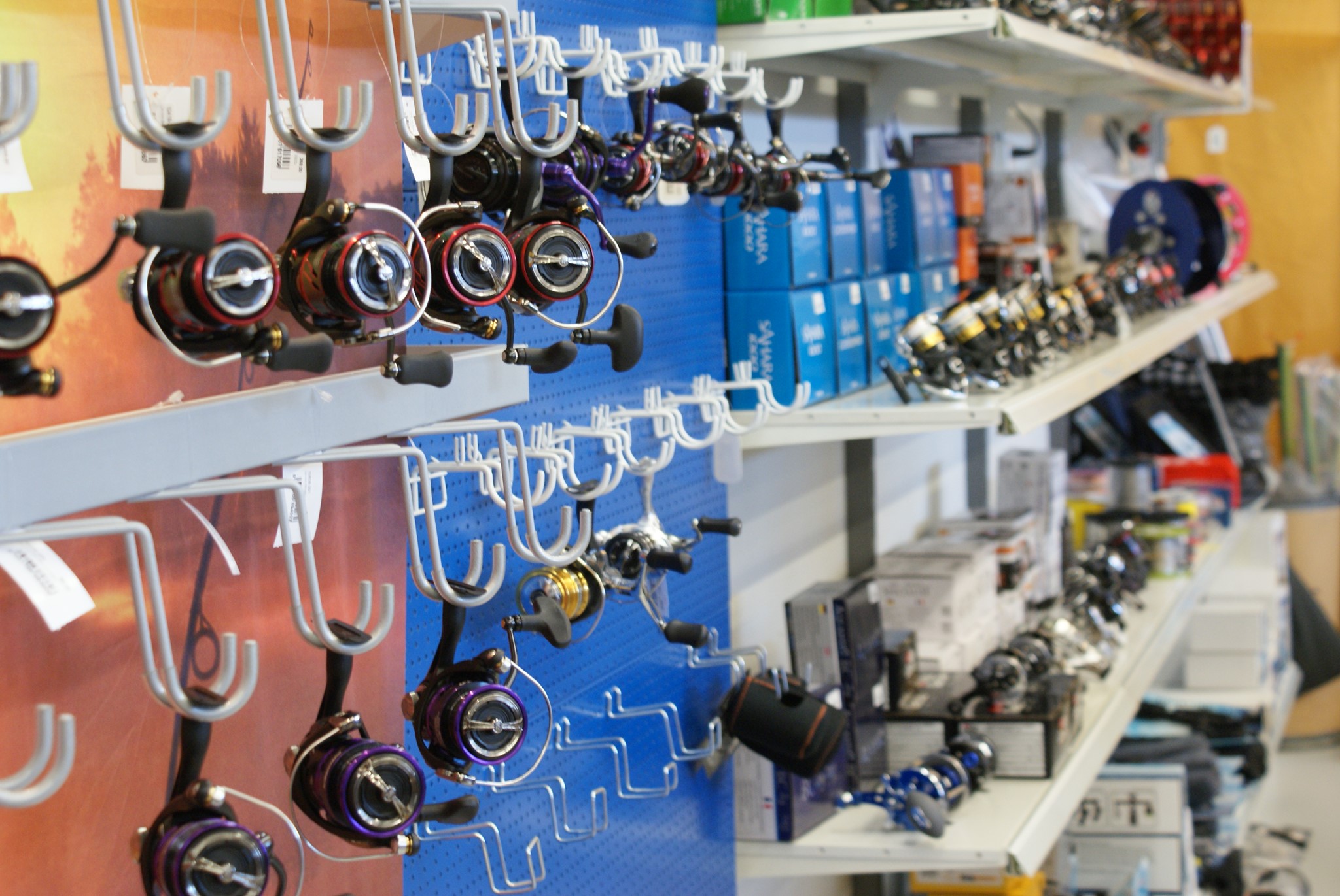 FUNFISH Fischereiartikel. Impressionen